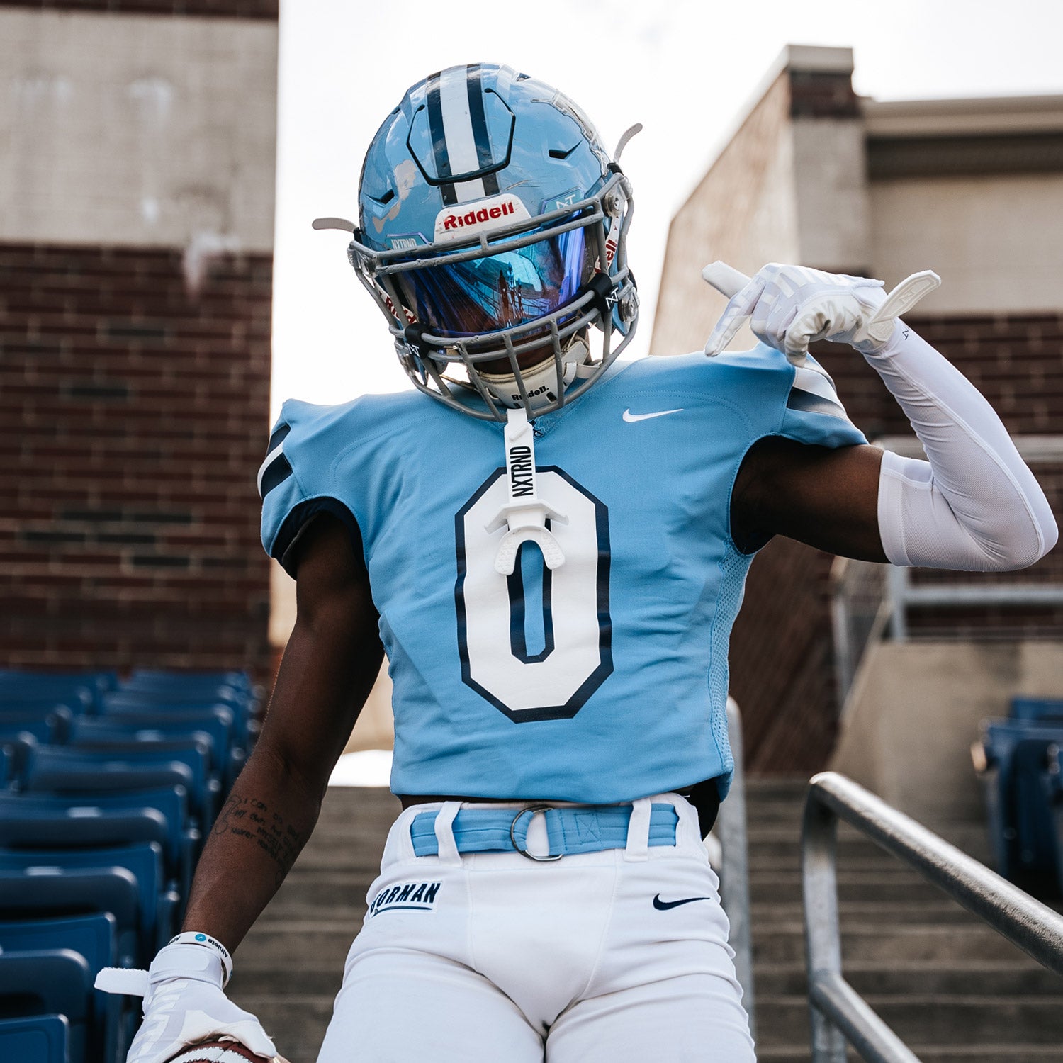 NXTRND VZR3™ Clear Blue Football Visor